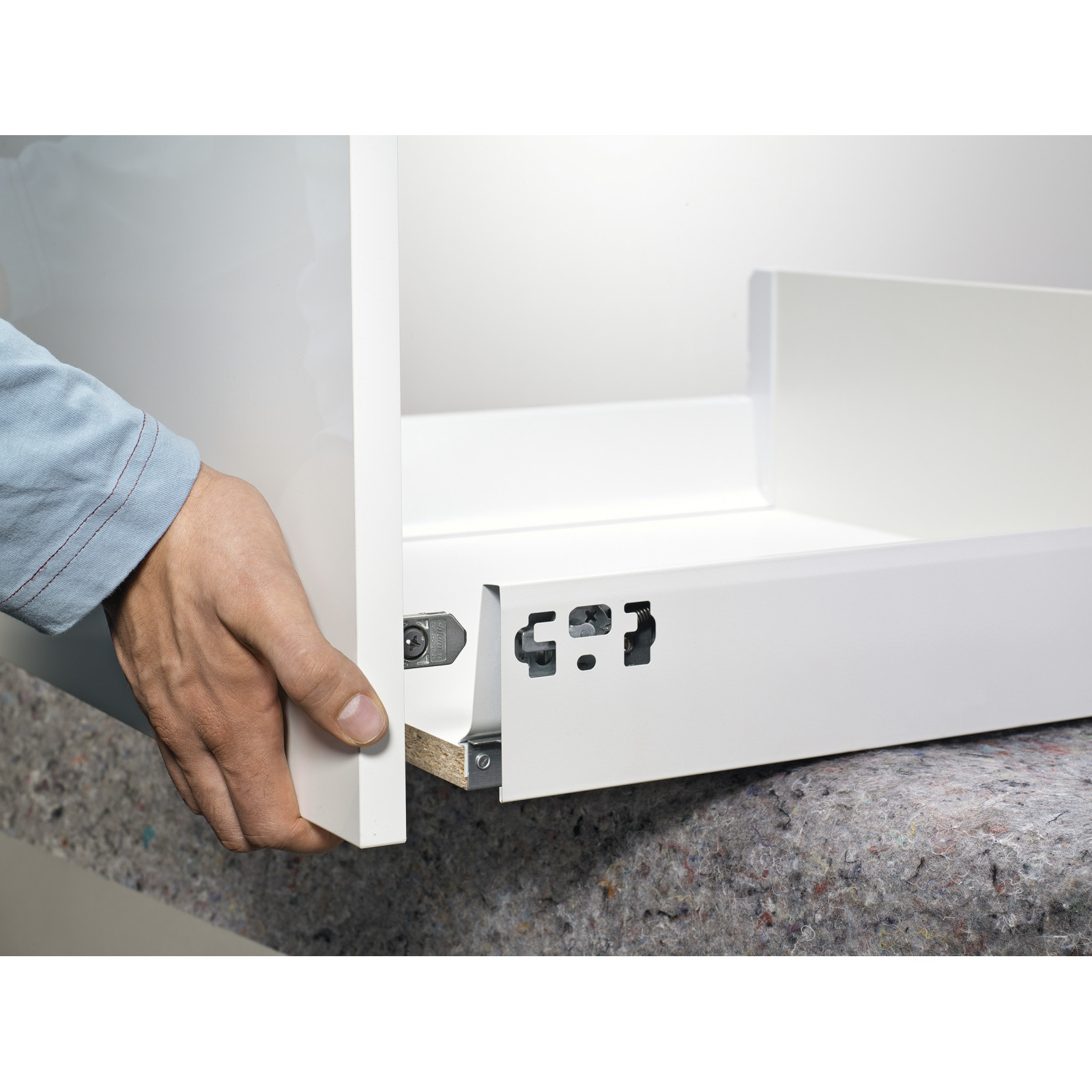 Szuflada BLUM Tandembox Antaro 300 mm niska H-84 Biała 30kg